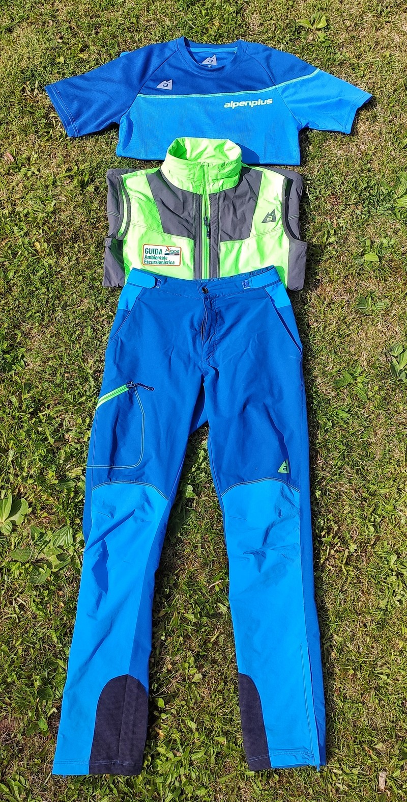 Il corretto equipaggiamento per l’escursionismo estivo in montagna ...